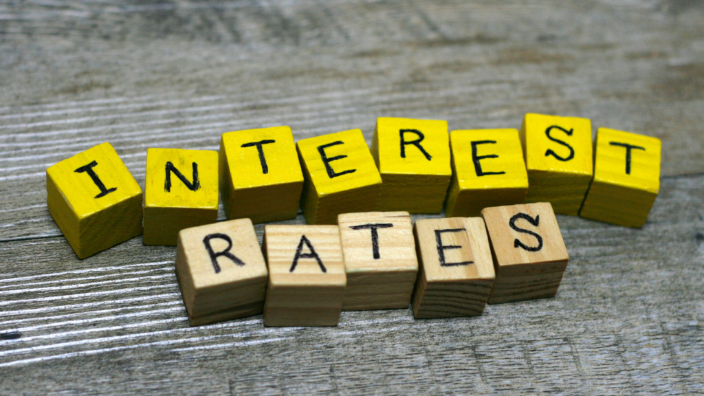 How to Avail the Best Interest Rate on Loans from Banks - Moneymax Fingrow